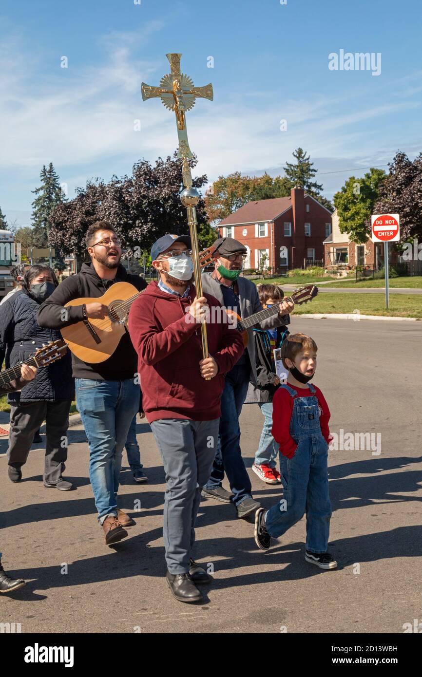 Detroit, Michigan - Missionaries with the Neocatechumenal Way lead a ...