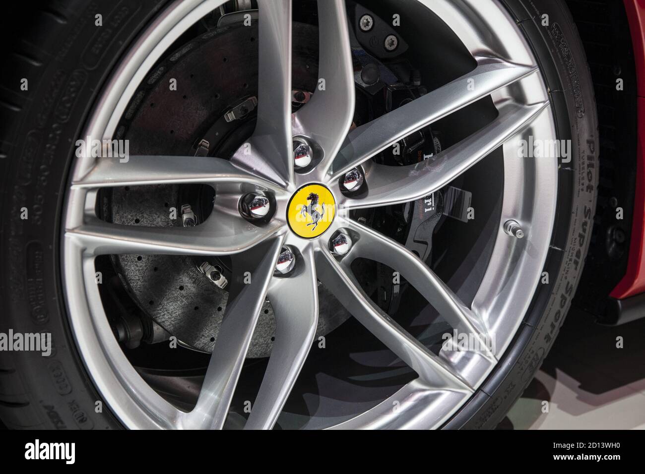 Ferrari disc brake hi-res stock photography and images - Alamy