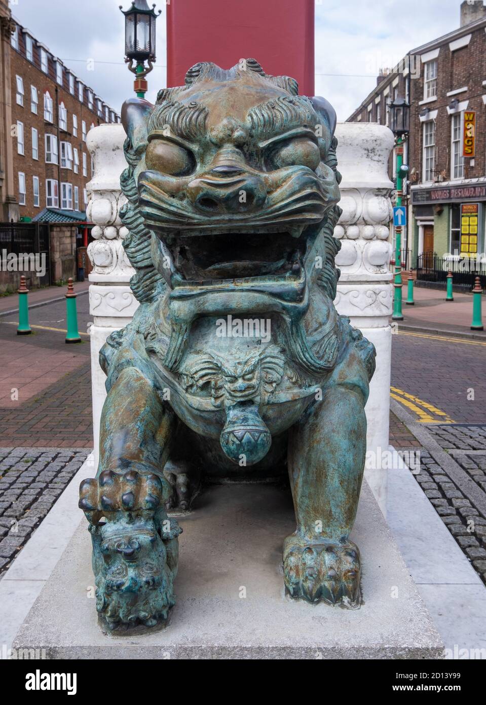 Chinese Lion Statue In Chinatown High Resolution Stock Photography and ...