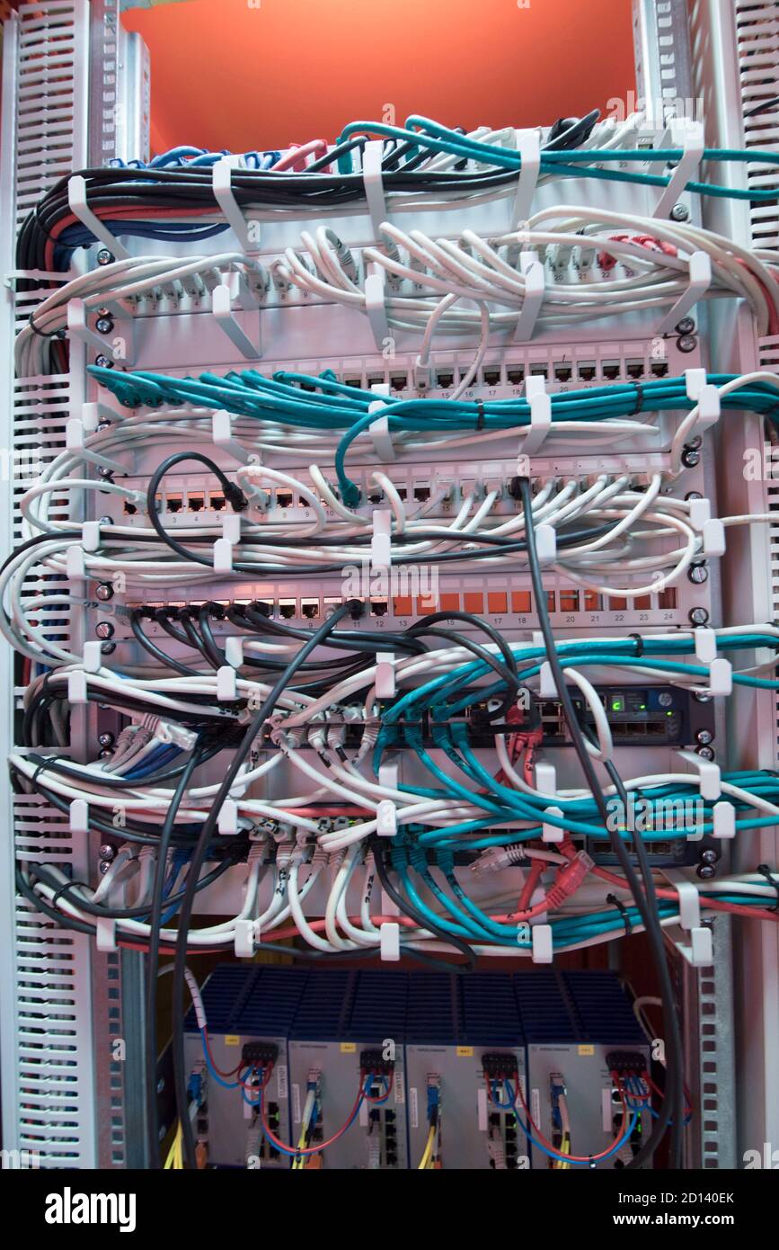 computer network and worldwide online connection in the digital age ...