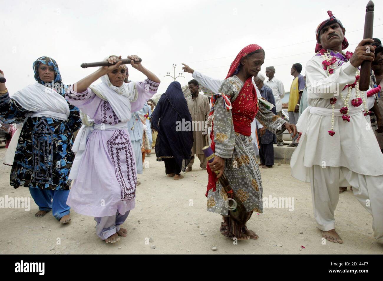 Manghopir karachi hi-res stock photography and images - Alamy