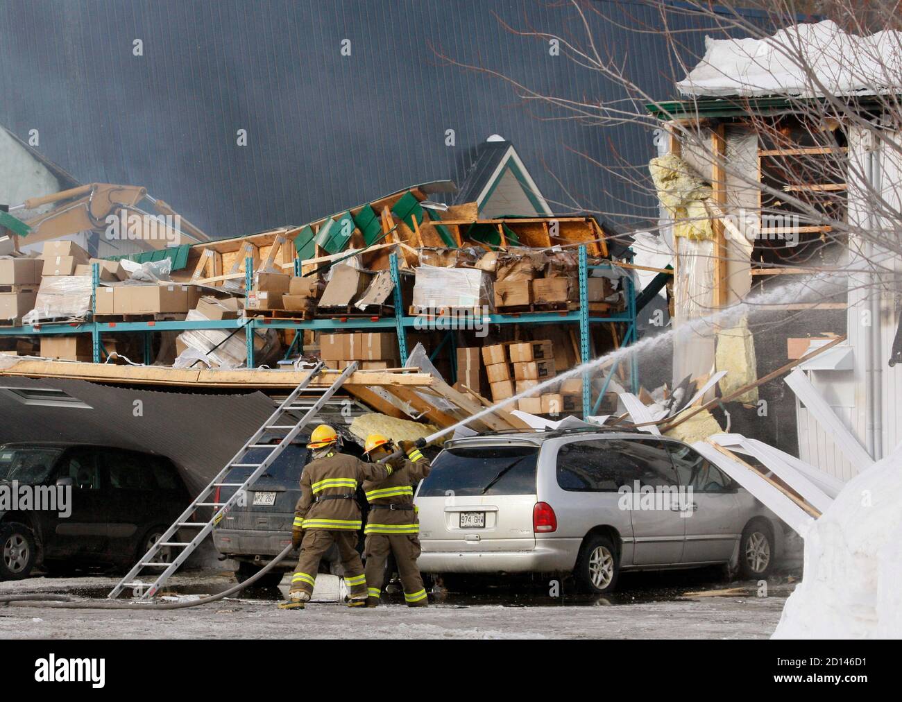 Inside warehouse on fire roof hi-res stock photography and images - Alamy