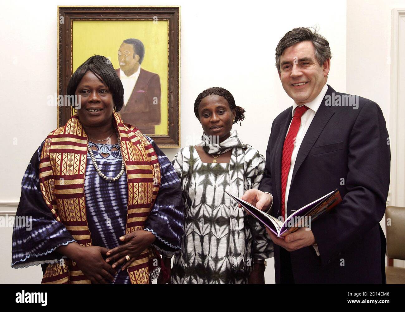 Cocoa farmers in ghana hi-res stock photography and images - Alamy