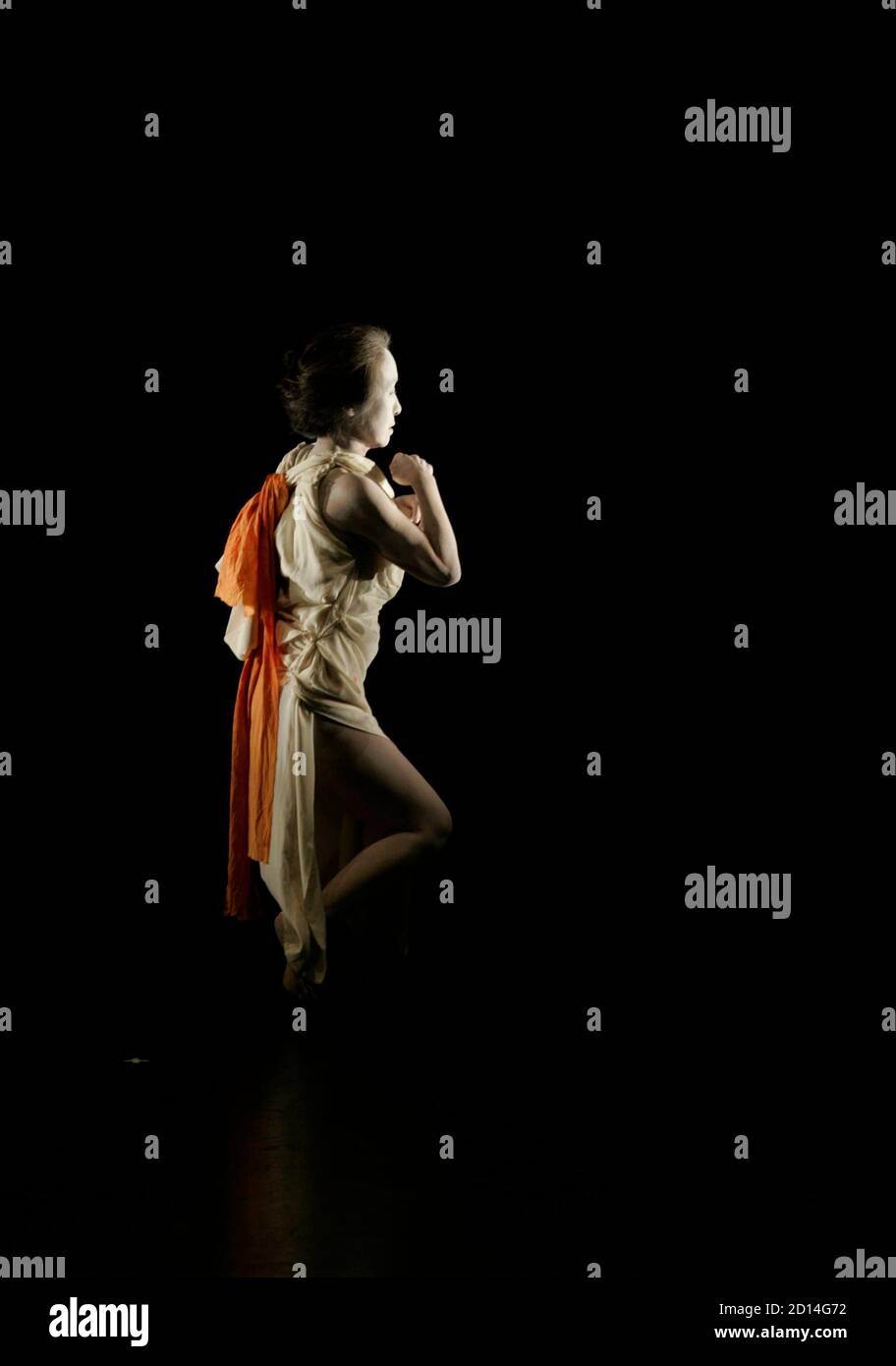 Butoh dancer hi-res stock photography and images - Alamy