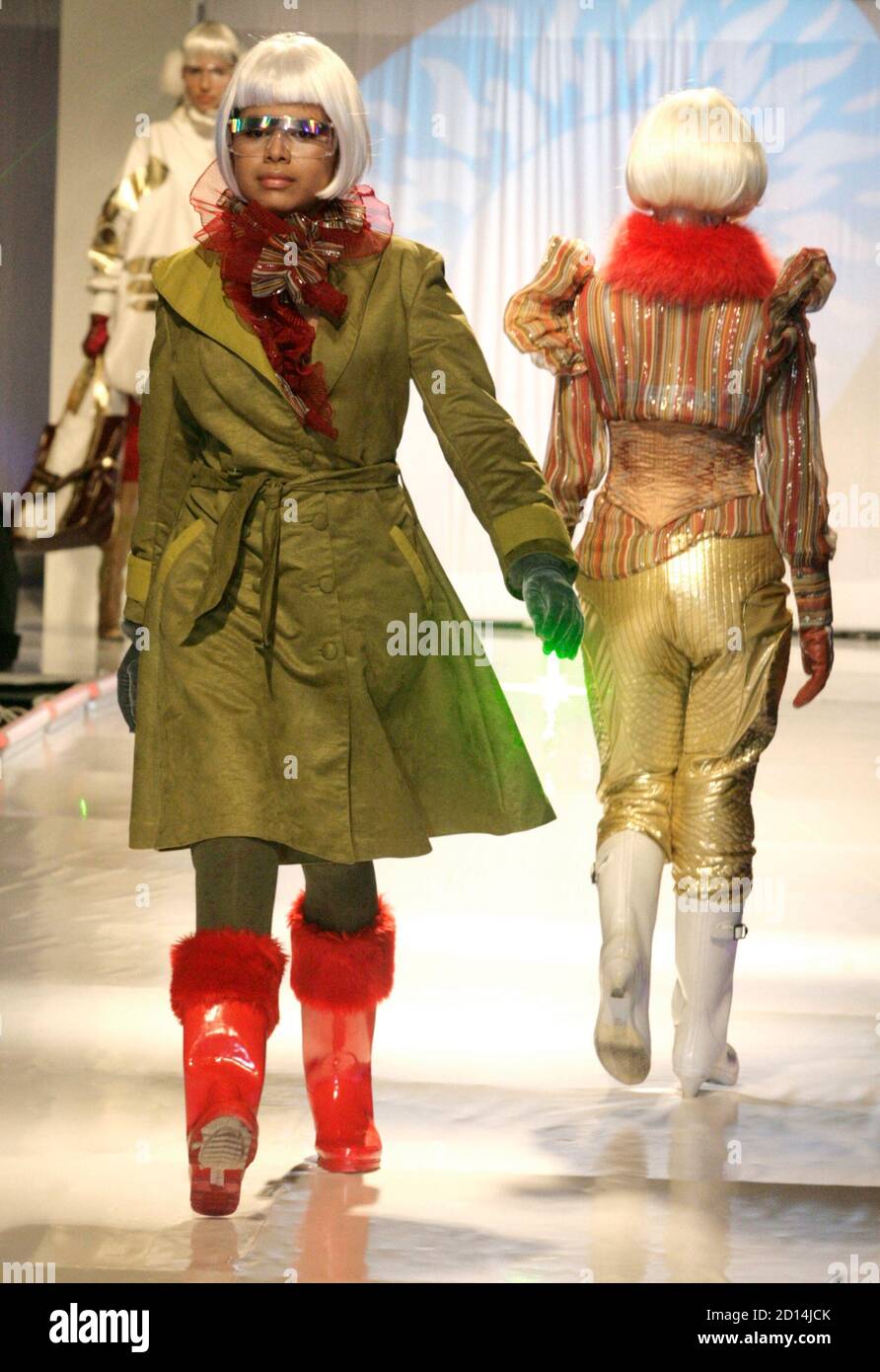 Prosthetic l hi-res stock photography and images - Alamy