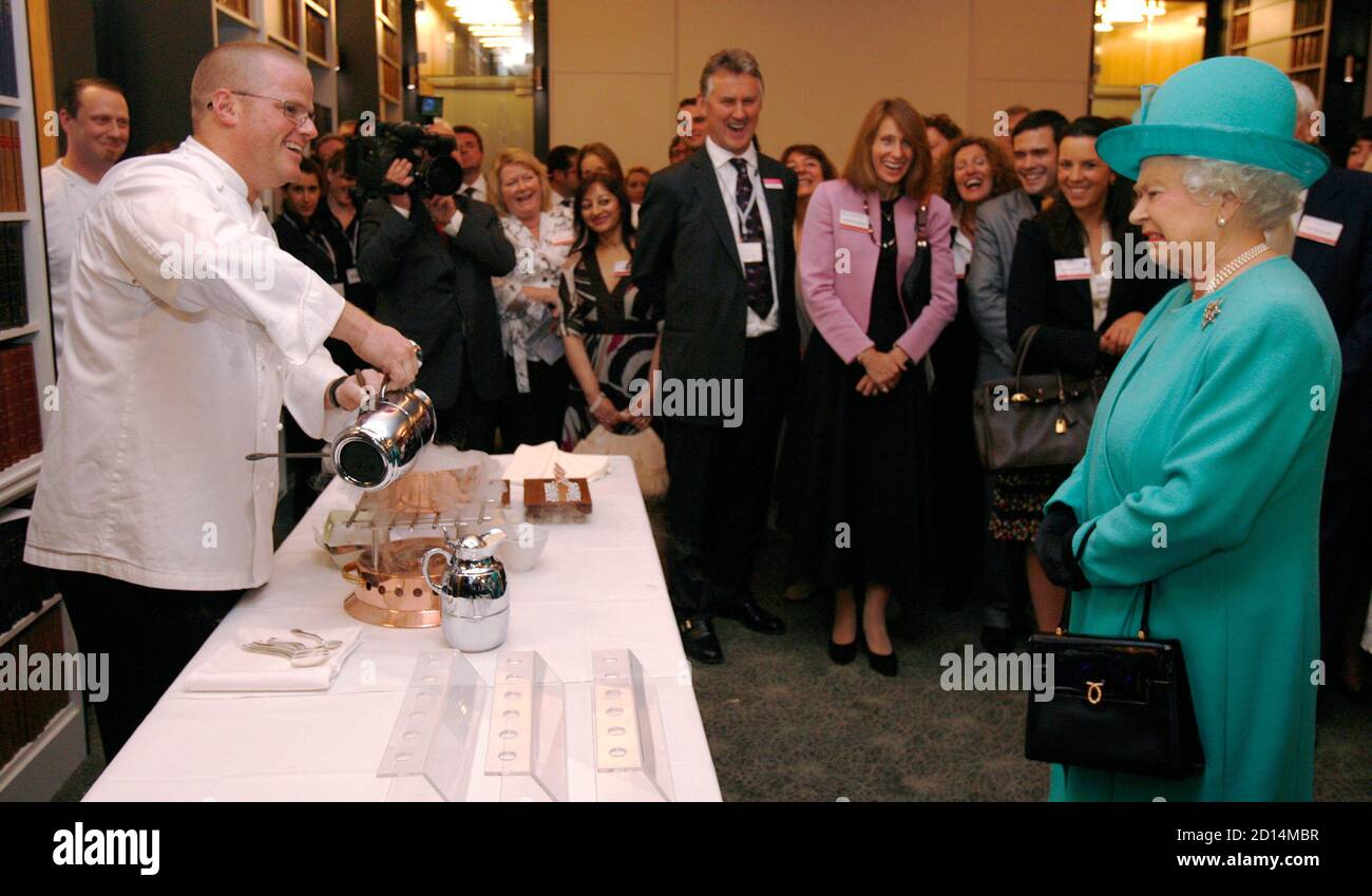 Liquid Nitrogen Ice Cream High Resolution Stock Photography and Images ...