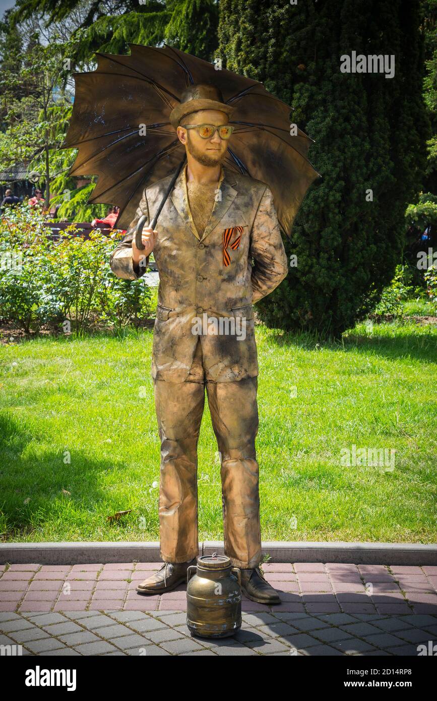 The Gold Man Living Statue High Resolution Stock Photography and Images ...