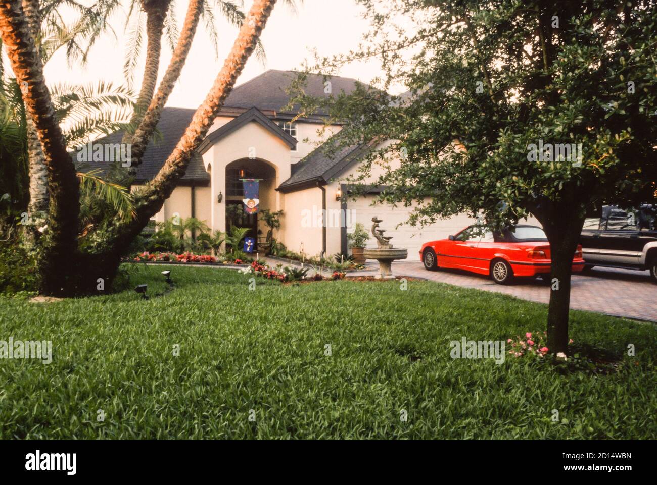 1990s car driveway hi-res stock photography and images - Alamy