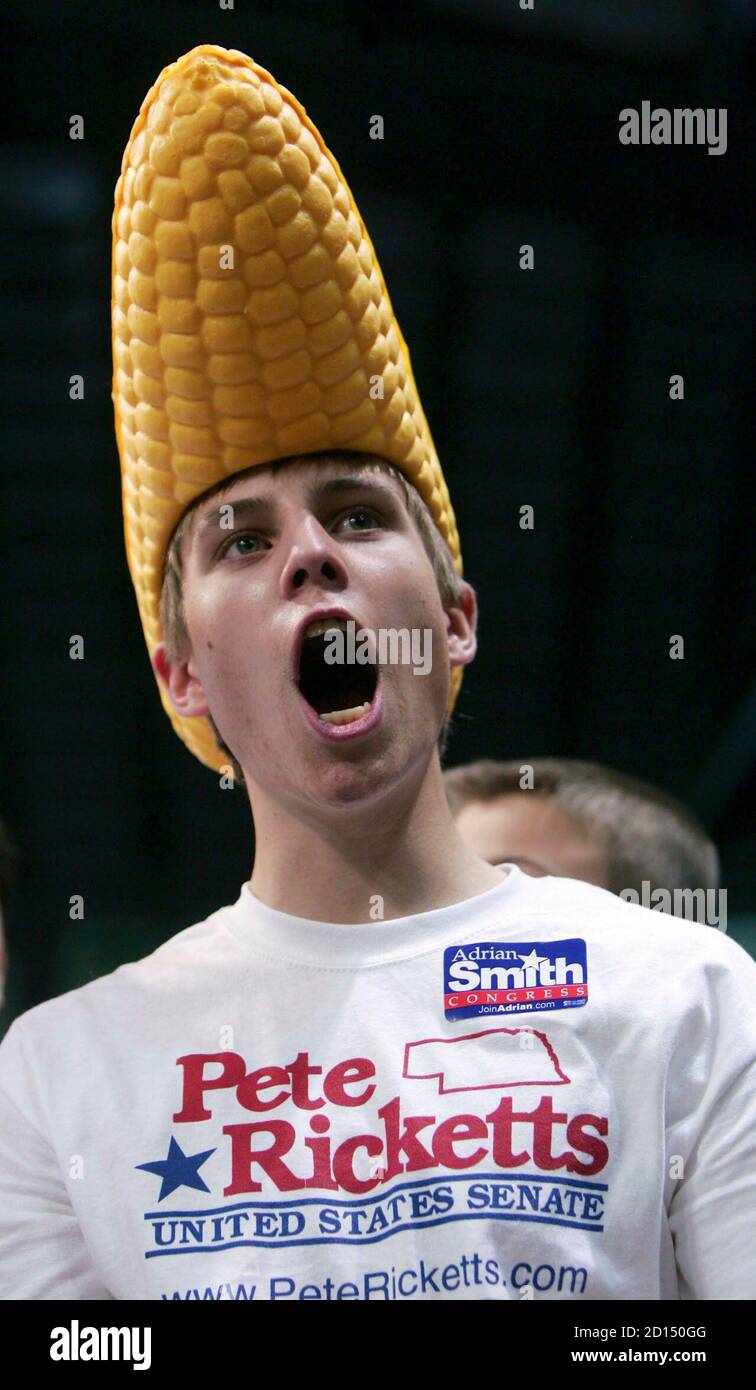 U s president george bush wearing hi-res stock photography and images ...