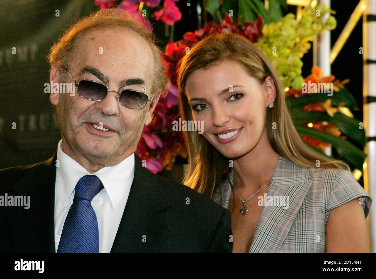 31 story tower hi-res stock photography and images - Alamy