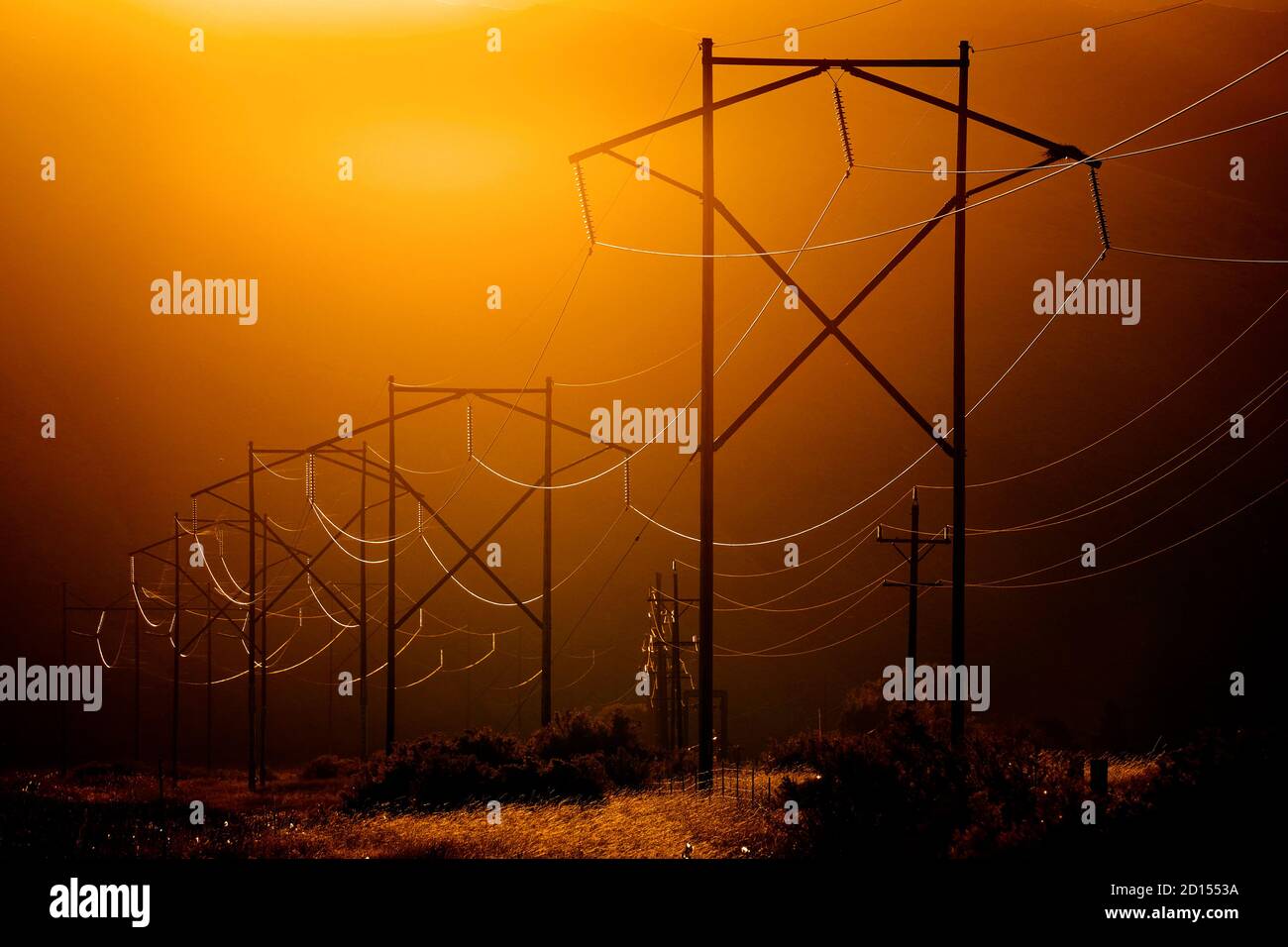 Powerline valley hi-res stock photography and images - Alamy