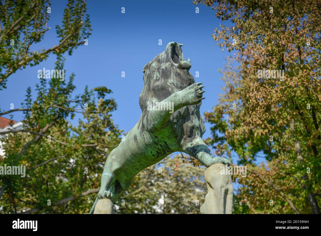 Bavarian lion, Bavarian place, beauty's mountain, Berlin, Germany ...