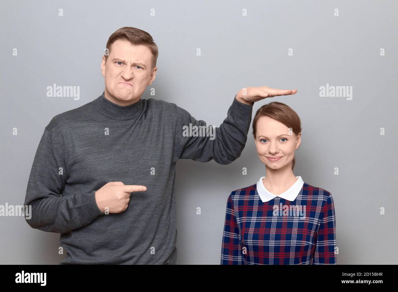 Tall Woman Short Man High Resolution Stock Photography and Images - Alamy