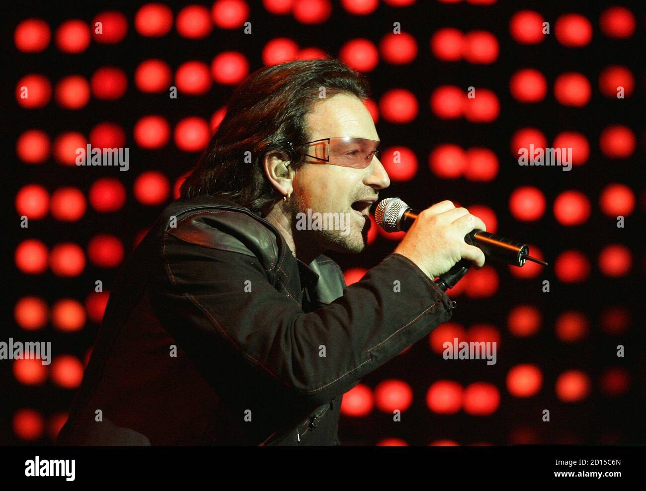 U2 first concert of vertigo tour hi-res stock photography and images ...