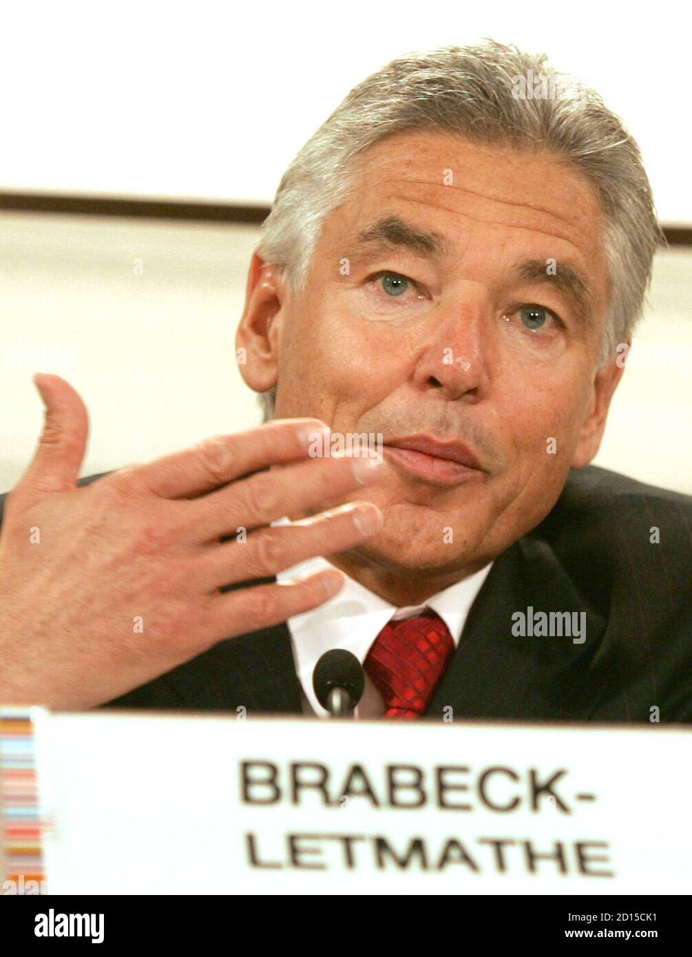 Nestlé ceo peter brabeck letmathe hi-res stock photography and images ...