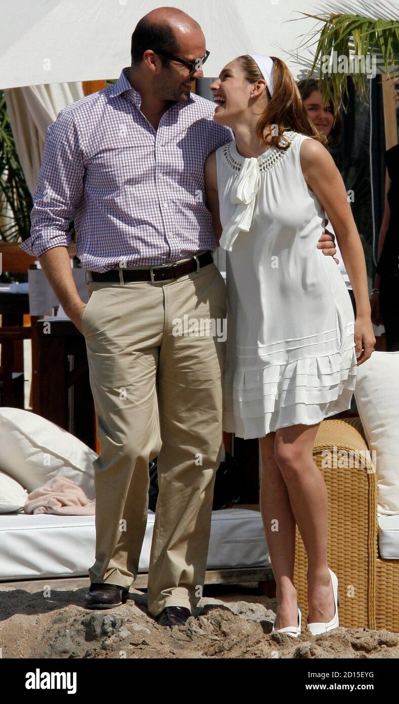 Kelly Brook And Billy Zane High Resolution Stock Photography and Images ...