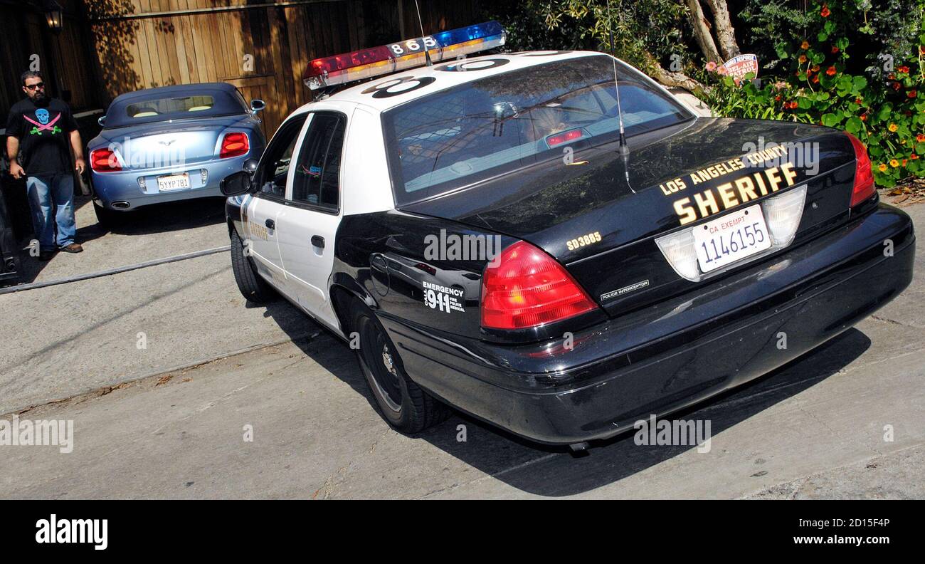 Los angeles county sherrifs High Resolution Stock Photography and ...