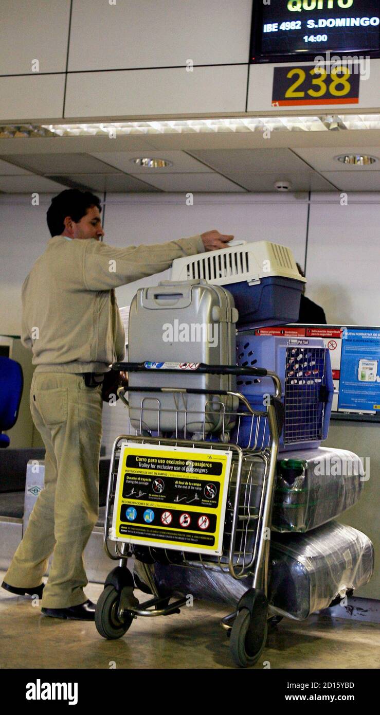 Chartered airline hi-res stock photography and images - Alamy