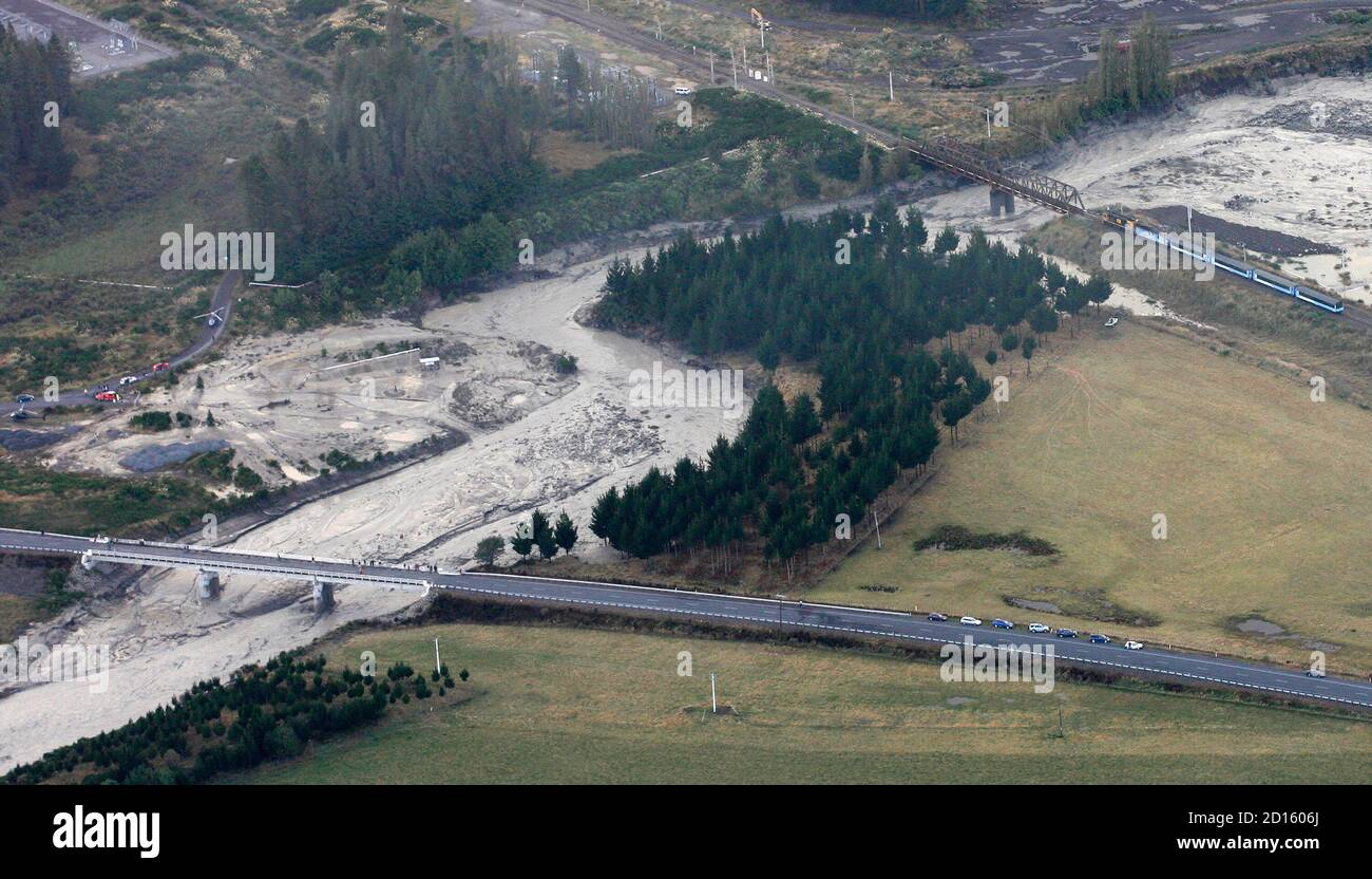 Tangiwai disaster hi-res stock photography and images - Alamy