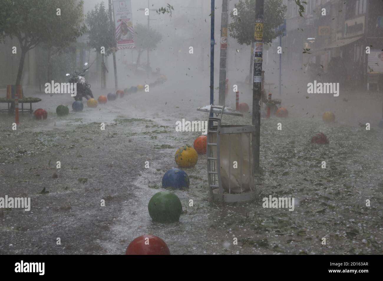 close up falling rain drops. blurred background Stock Photo - Alamy