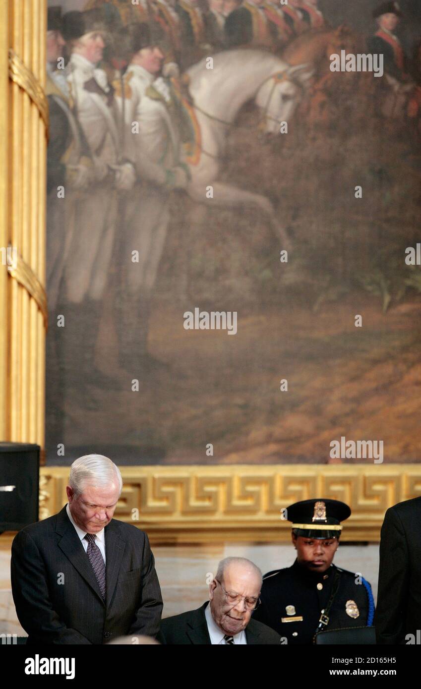 370th infantry hi-res stock photography and images - Alamy