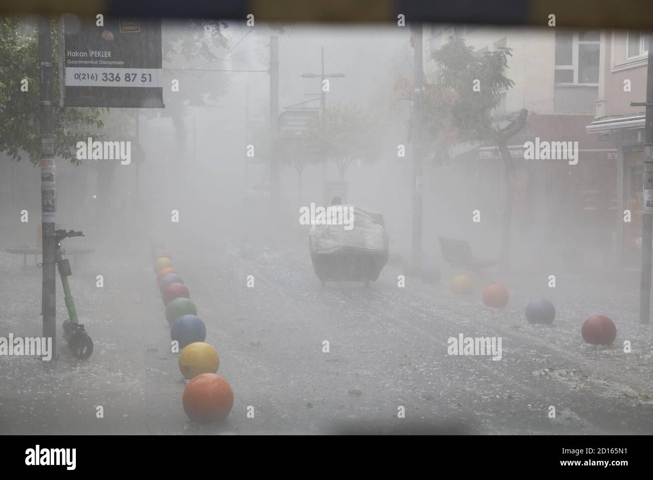 selective focus falling rain drops. blurred background Stock Photo - Alamy