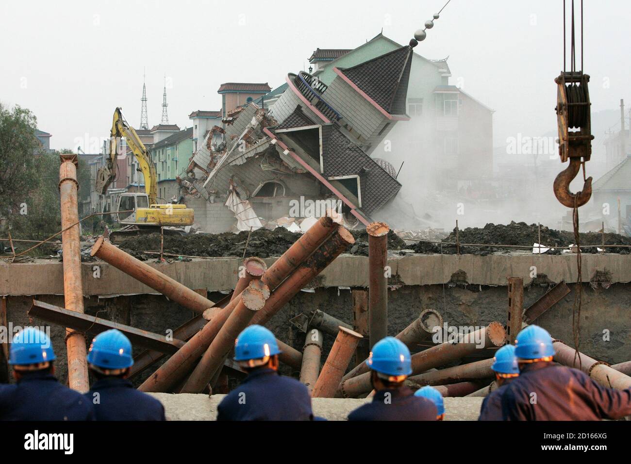 Subway train accident tunnel hi-res stock photography and images - Alamy