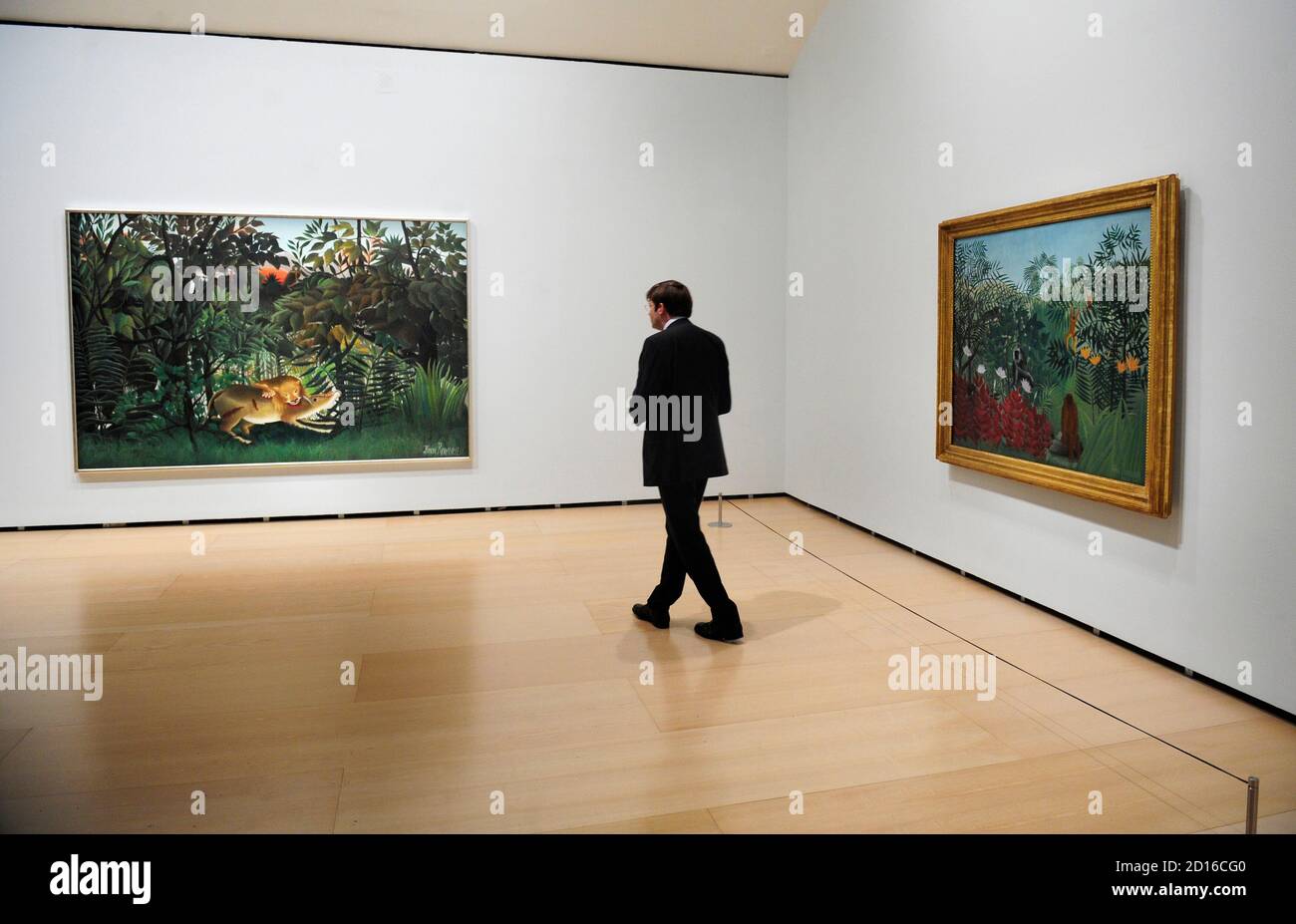 Avant garde modernist hi-res stock photography and images - Alamy