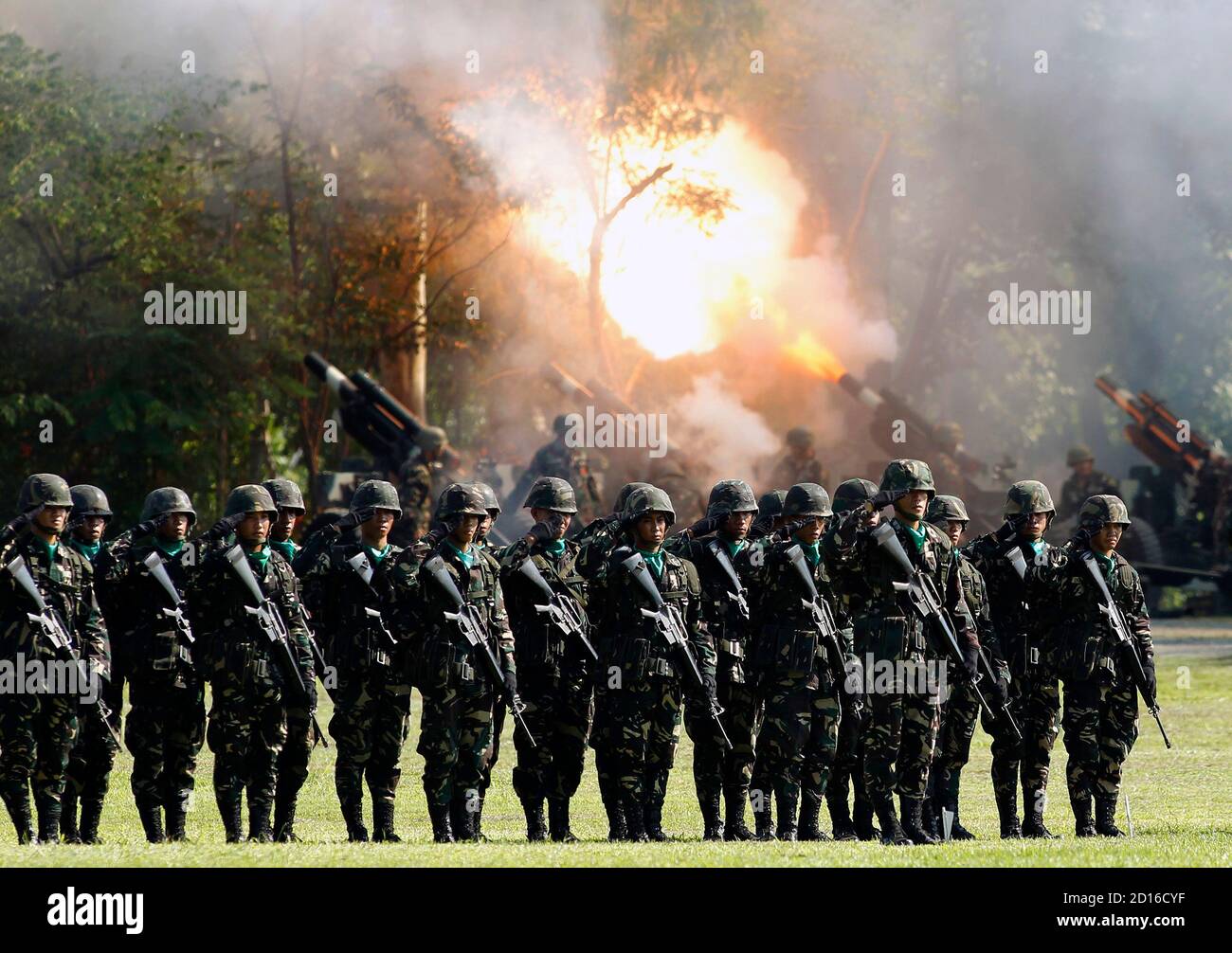 Honouring armed forces hi-res stock photography and images - Alamy