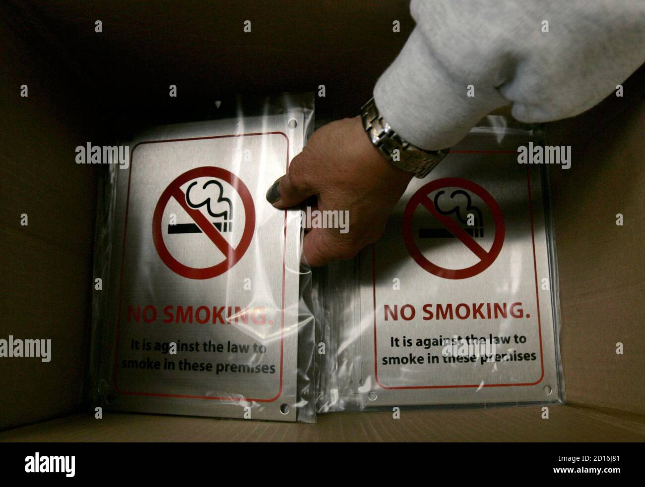 Put in a box hi-res stock photography and images - Alamy