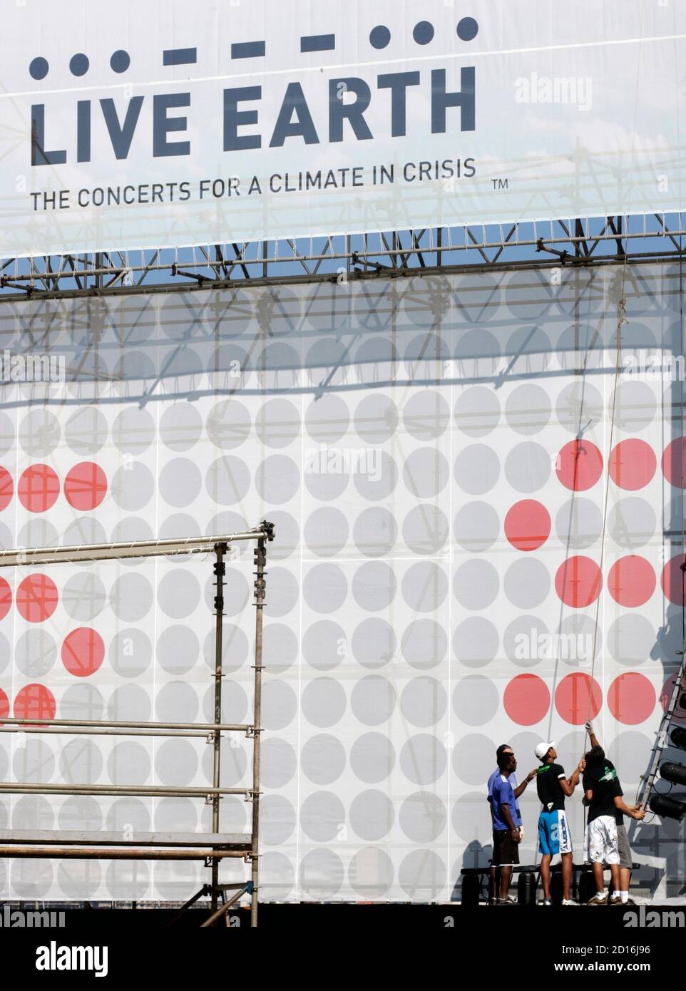 Concert on the beach hi-res stock photography and images - Alamy