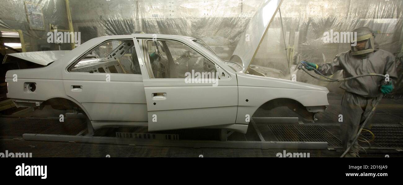 Iran car production hi-res stock photography and images - Alamy