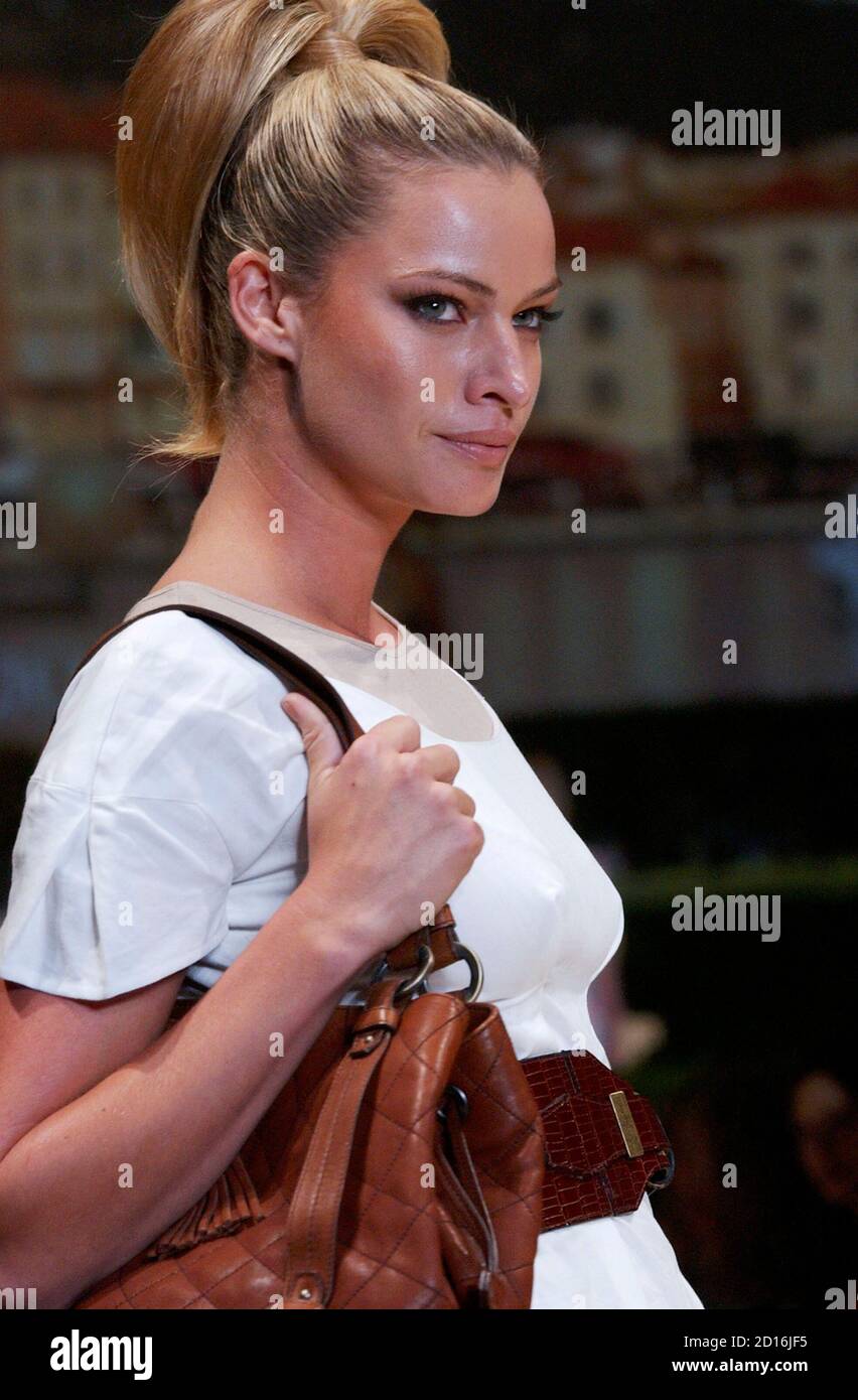 Kristy hinze hi-res stock photography and images - Alamy