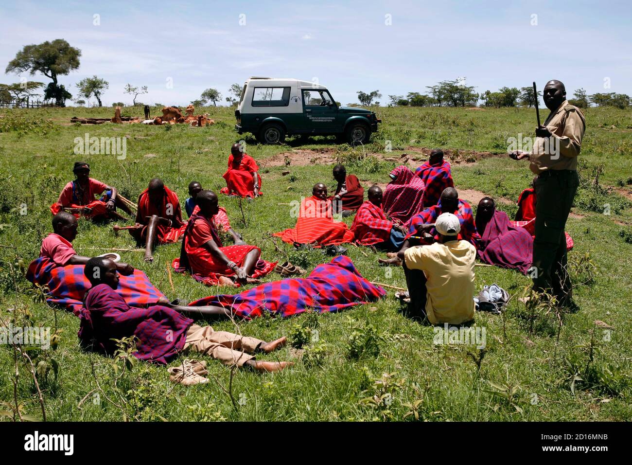 Group of lions hunting hi-res stock photography and images - Alamy