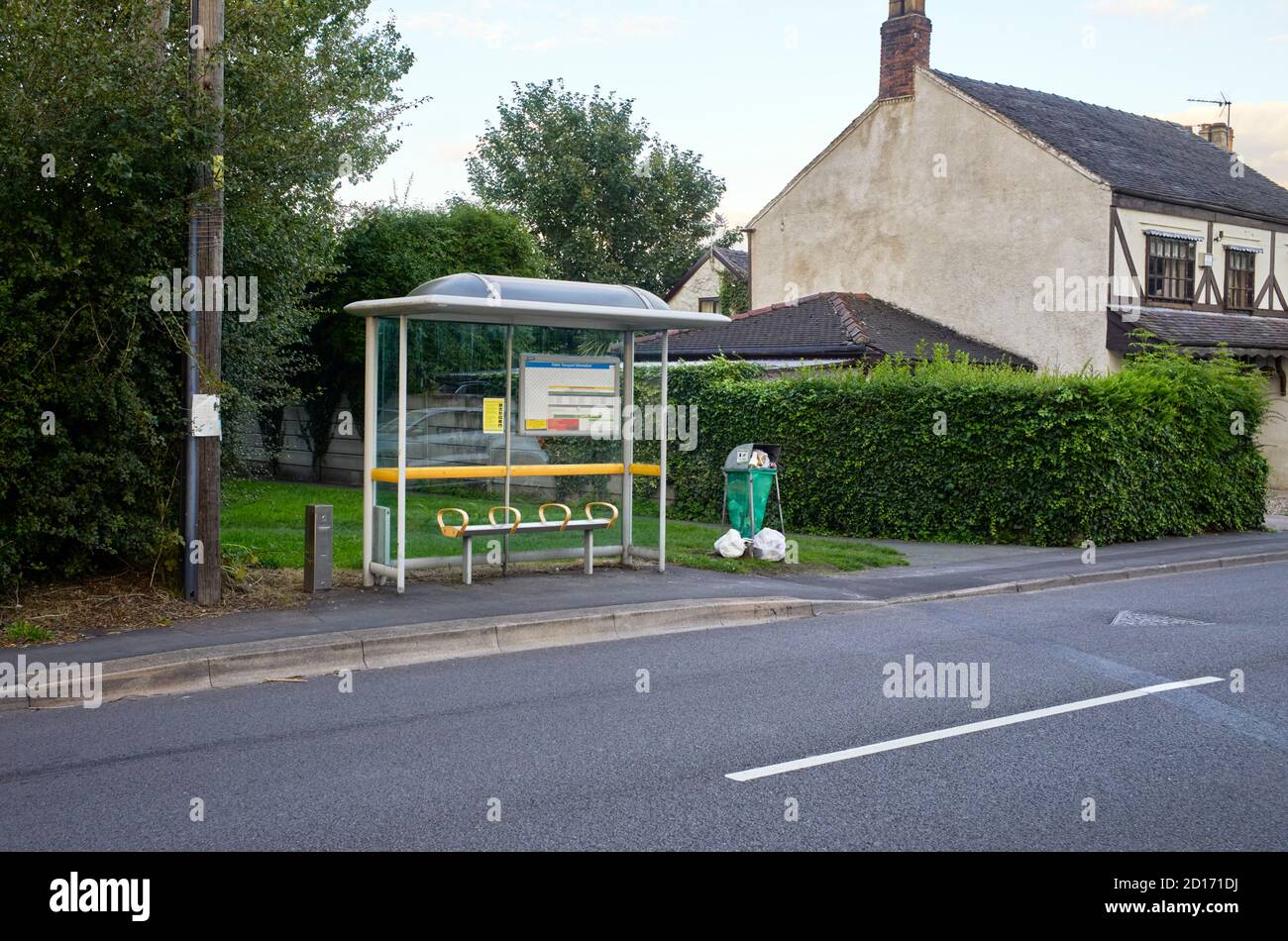 Modern bus hi-res stock photography and images - Alamy