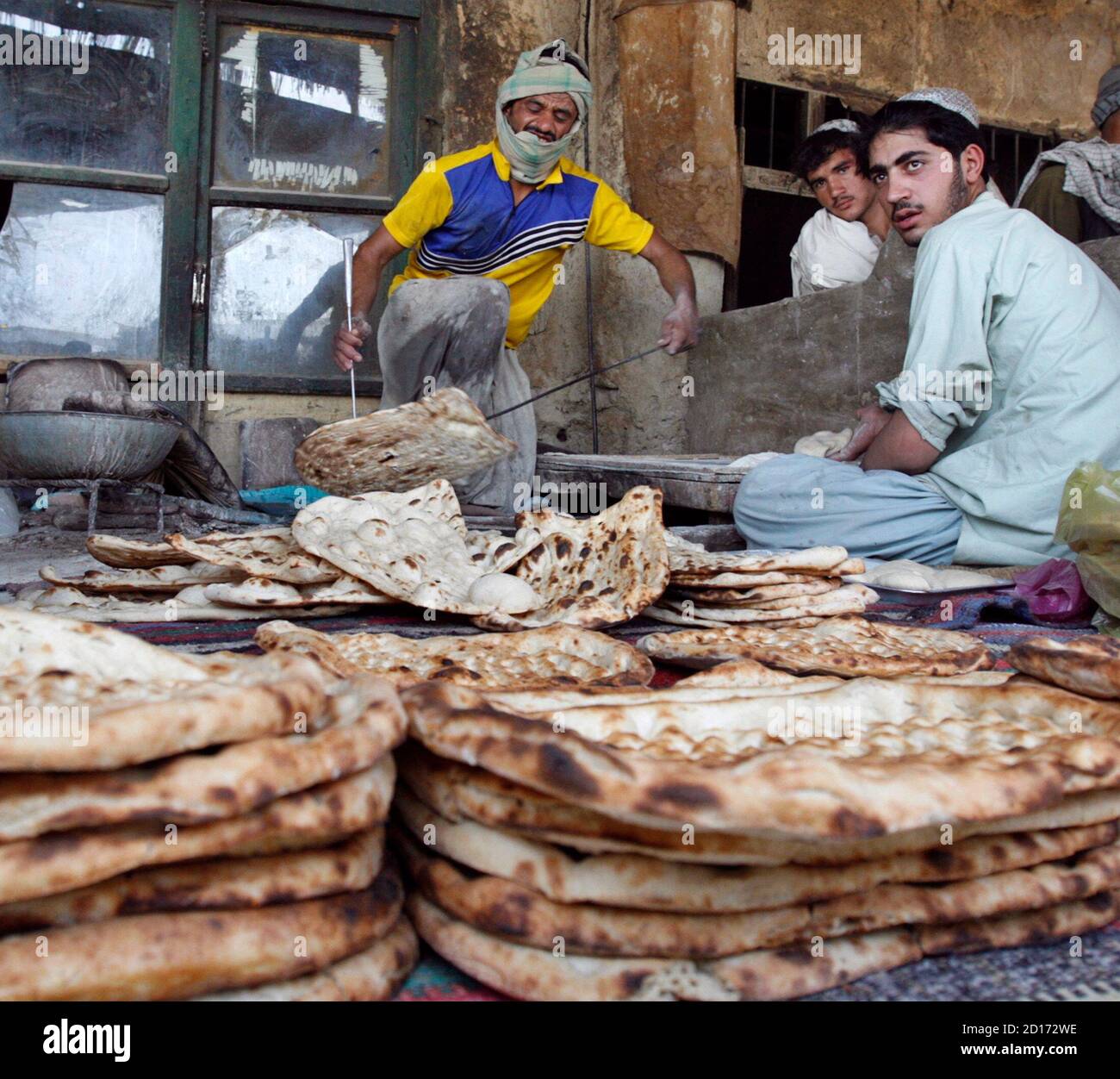 Chaman refugees hi-res stock photography and images - Alamy
