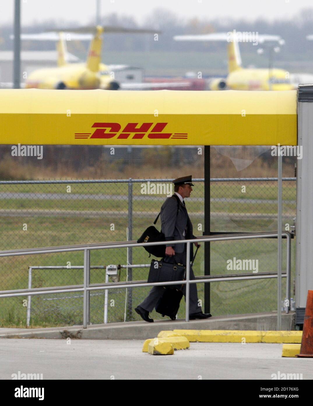 Dhl employee hi-res stock photography and images - Alamy