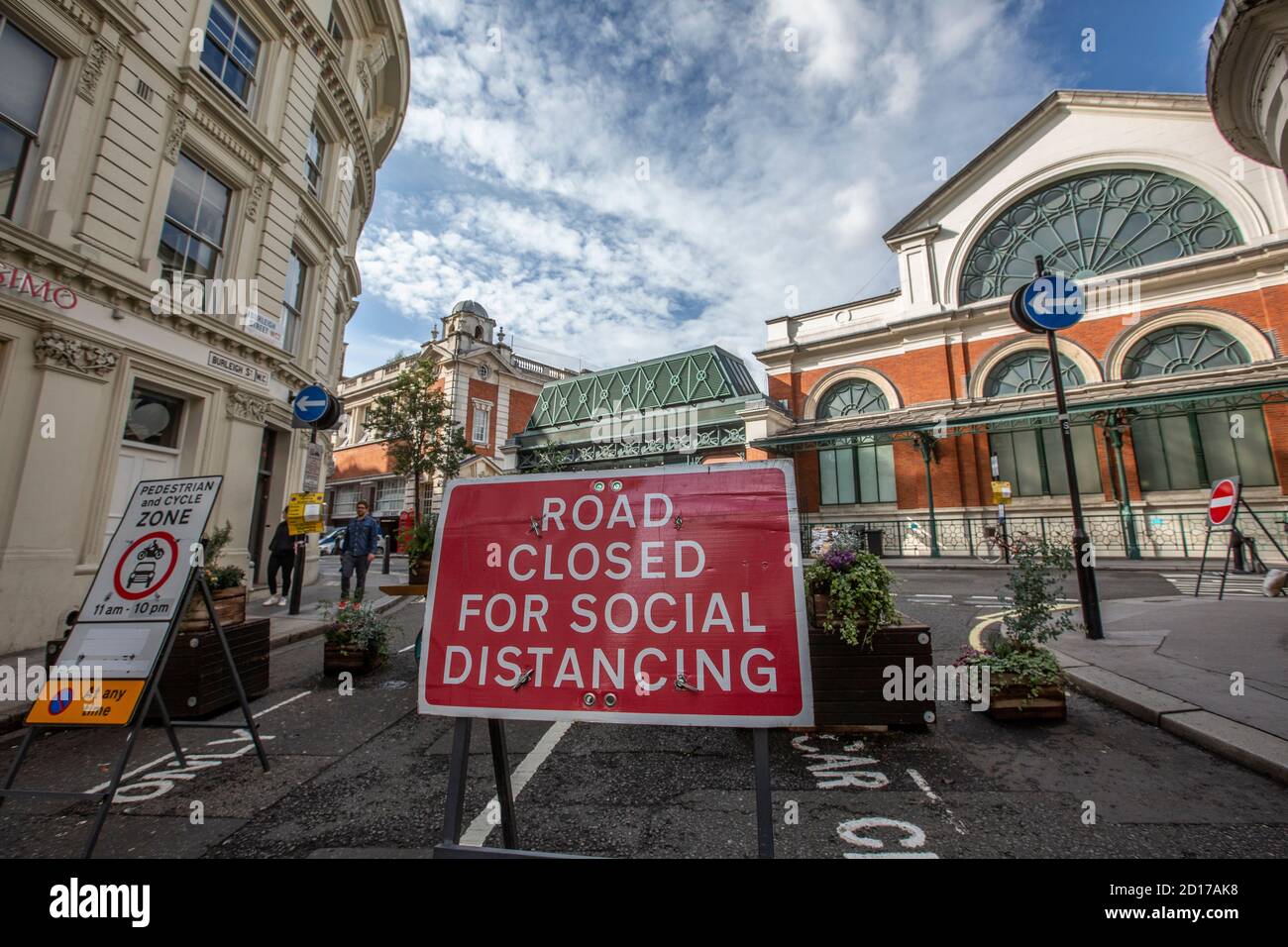 Road Closed for Social Distancing at the entrance to Covent Garden ...