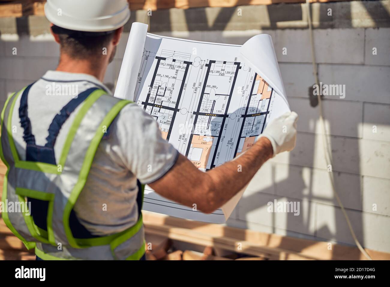 Competent worker hi-res stock photography and images - Alamy