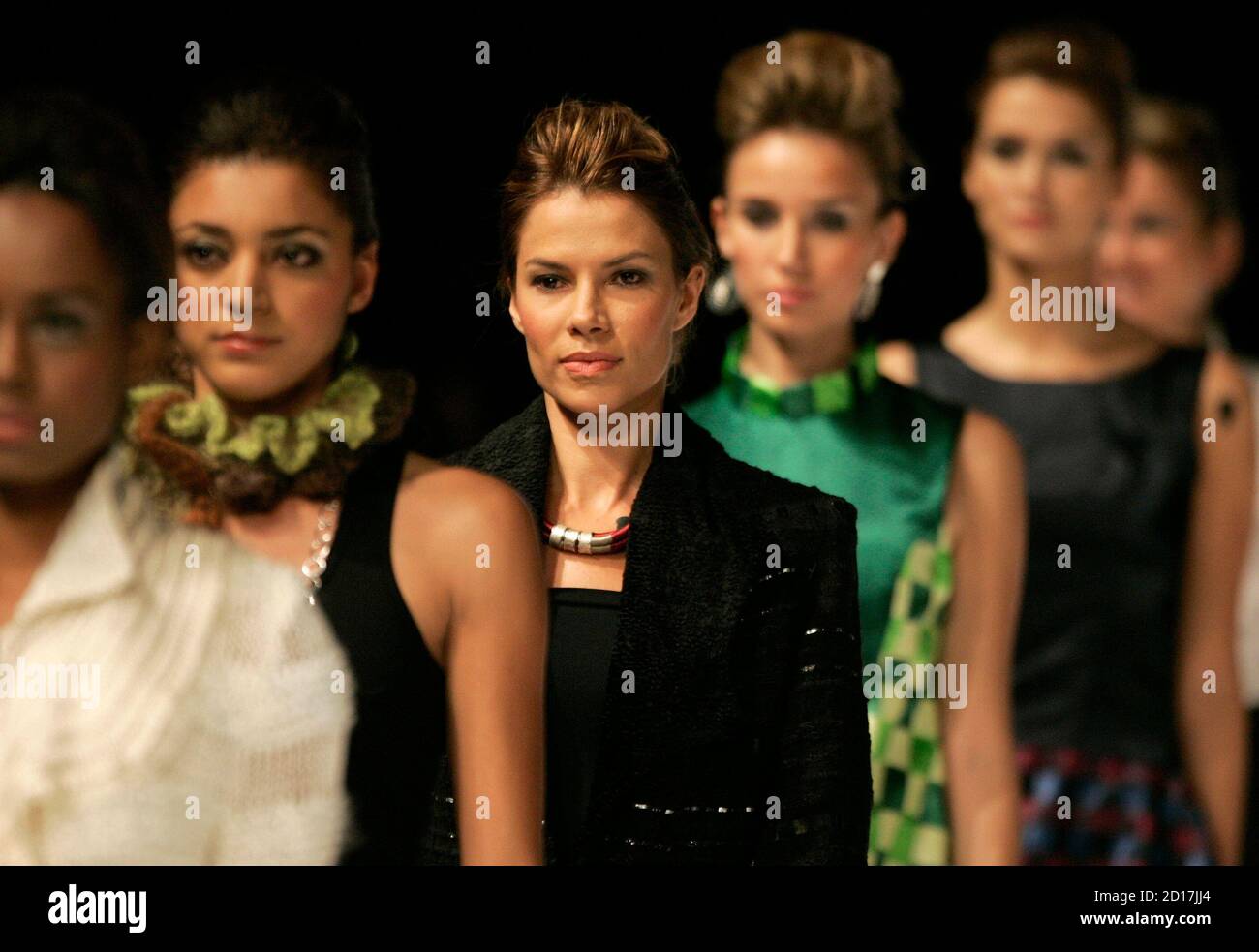 La moda hi-res stock photography and images - Alamy