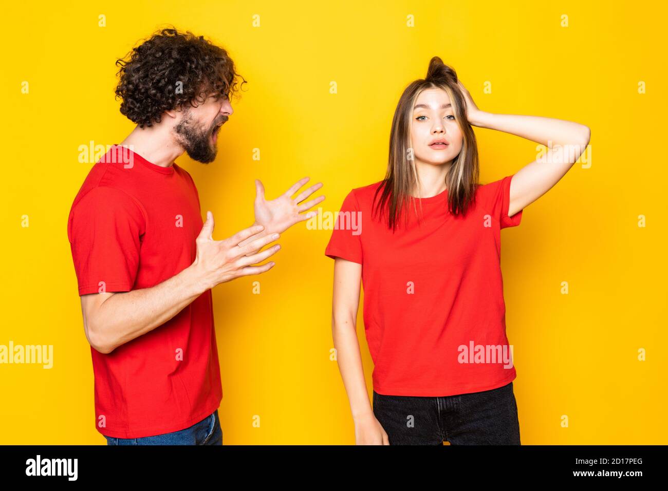 Two people screaming at each other hi-res stock photography and images ...