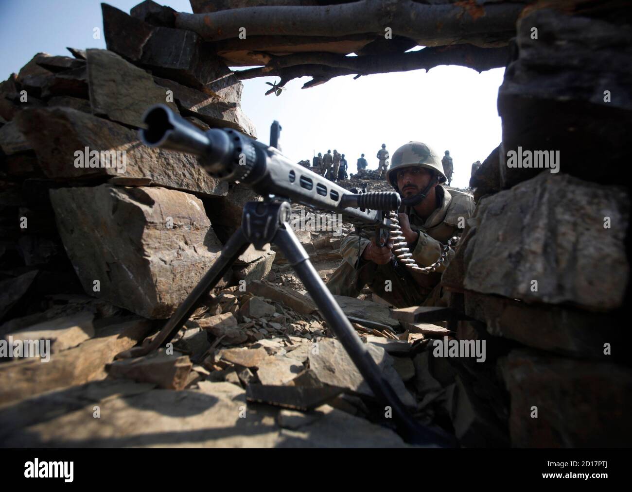 Taliban pakistan gun hi-res stock photography and images - Alamy