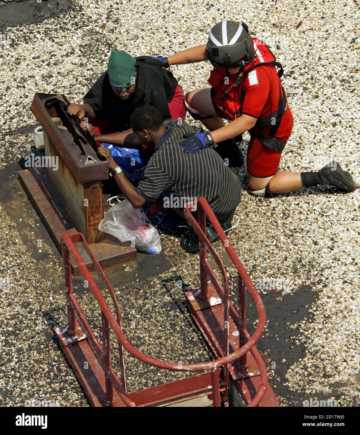 Hurricane katrina rescue roof hi-res stock photography and images - Alamy