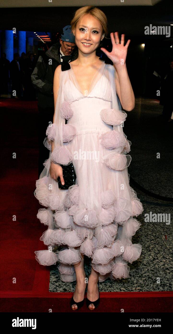 Japanese actress rinko kikuchi hi-res stock photography and images - Alamy