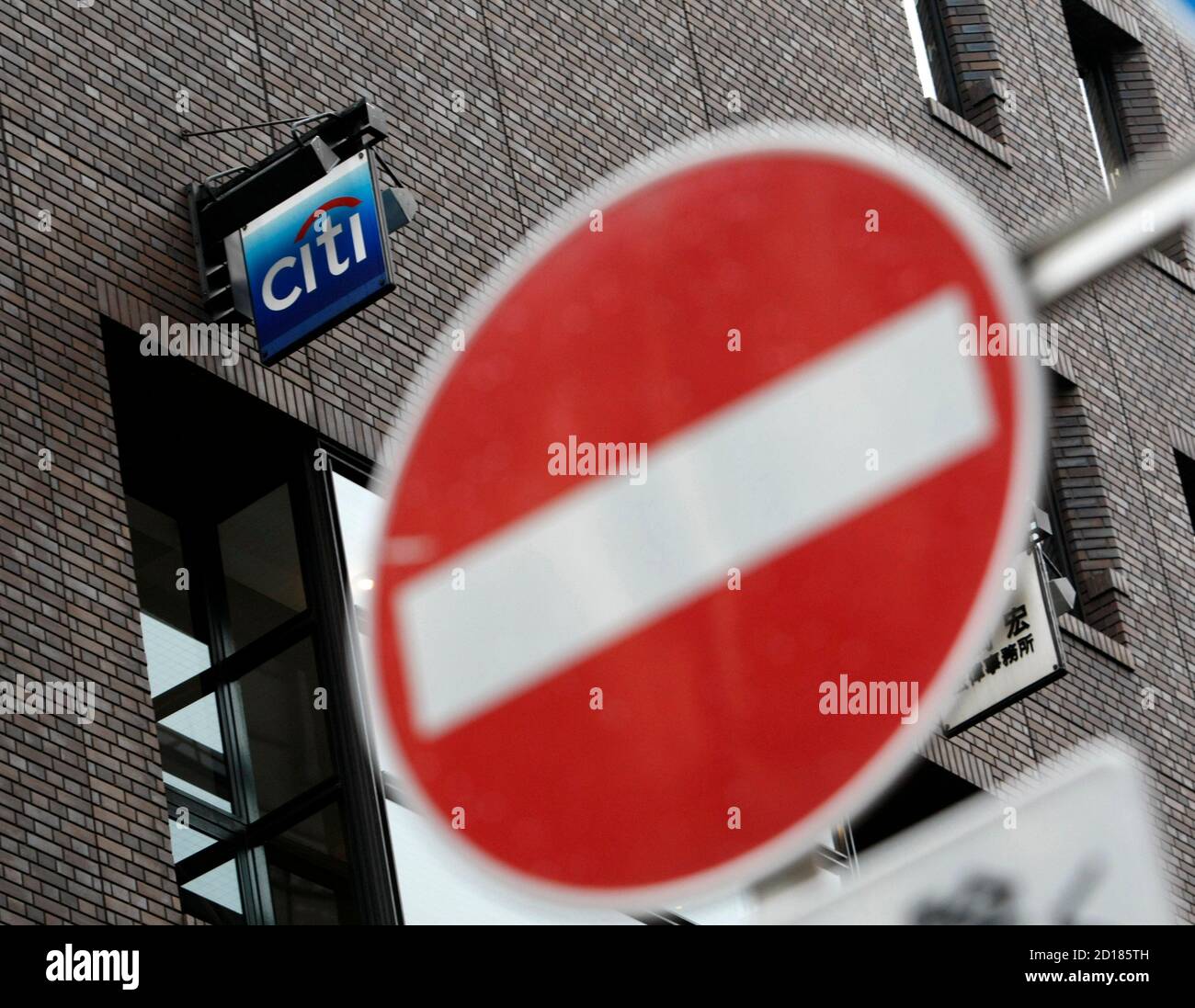 Citibank branch sign hi-res stock photography and images - Alamy