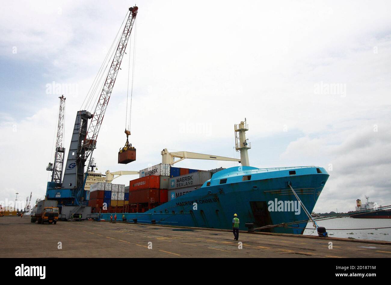Cochin container port hi-res stock photography and images - Alamy