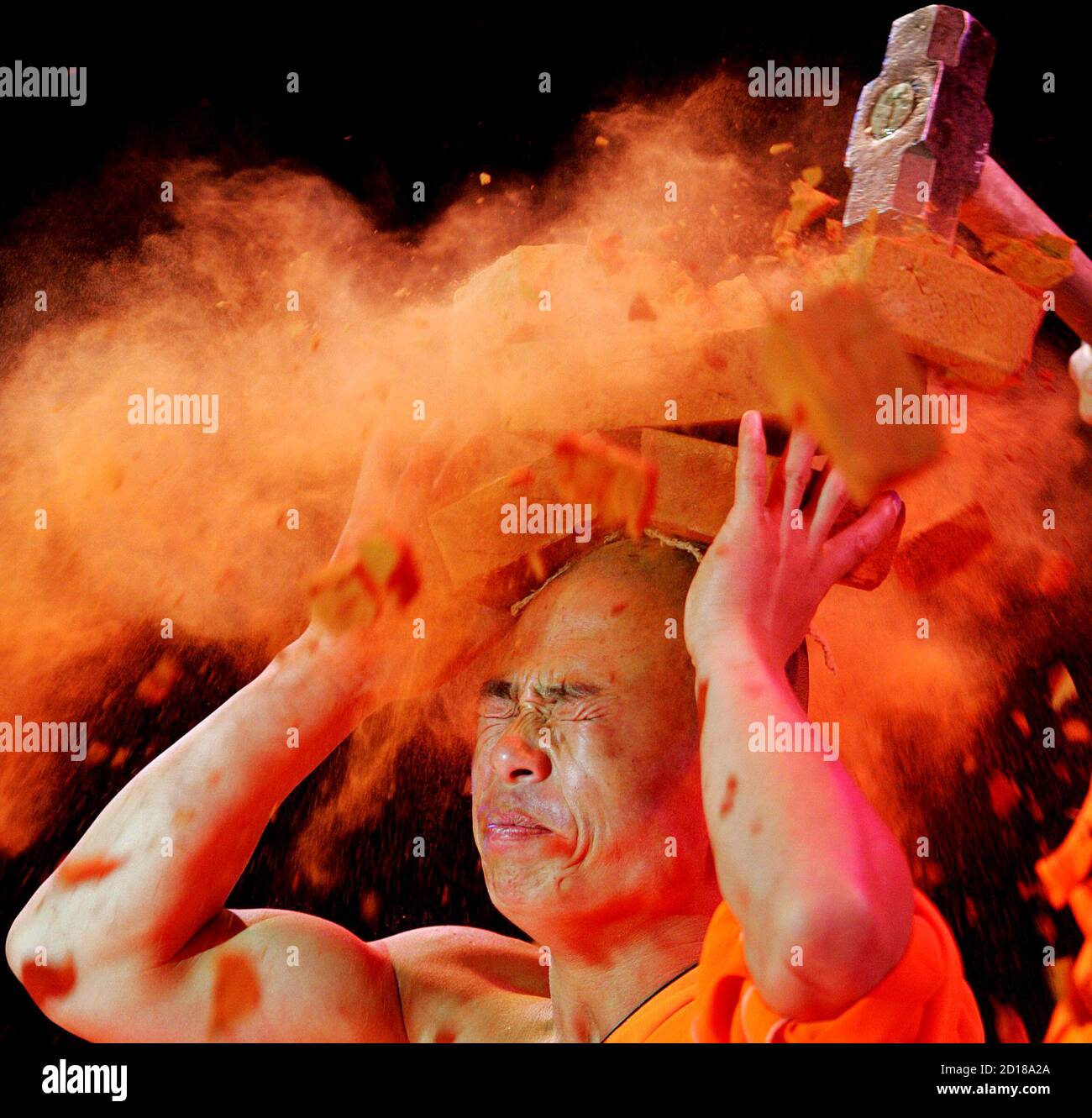 West shaolin temple hi-res stock photography and images - Alamy