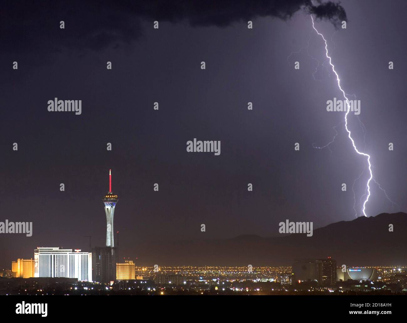 Lightning strikes tower hi-res stock photography and images - Alamy