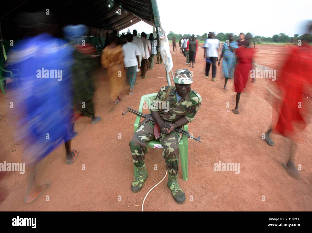 John garang helicopter hi-res stock photography and images - Alamy