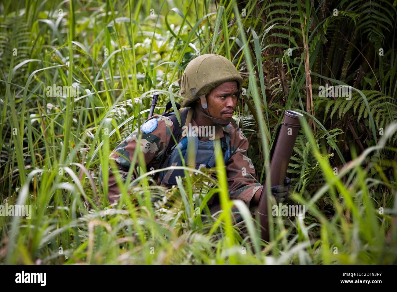 Un peacekeeper and african hi-res stock photography and images - Alamy